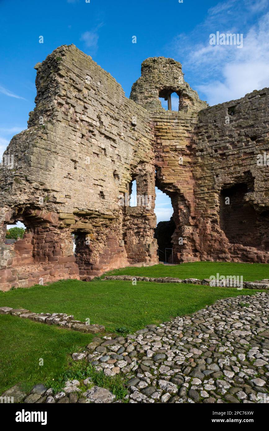 Old castle ward hi-res stock photography and images - Alamy