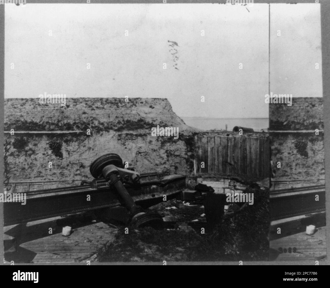 Wreck of Blakely gun on the Frazer's wharf, Charleston, South Carolina ...
