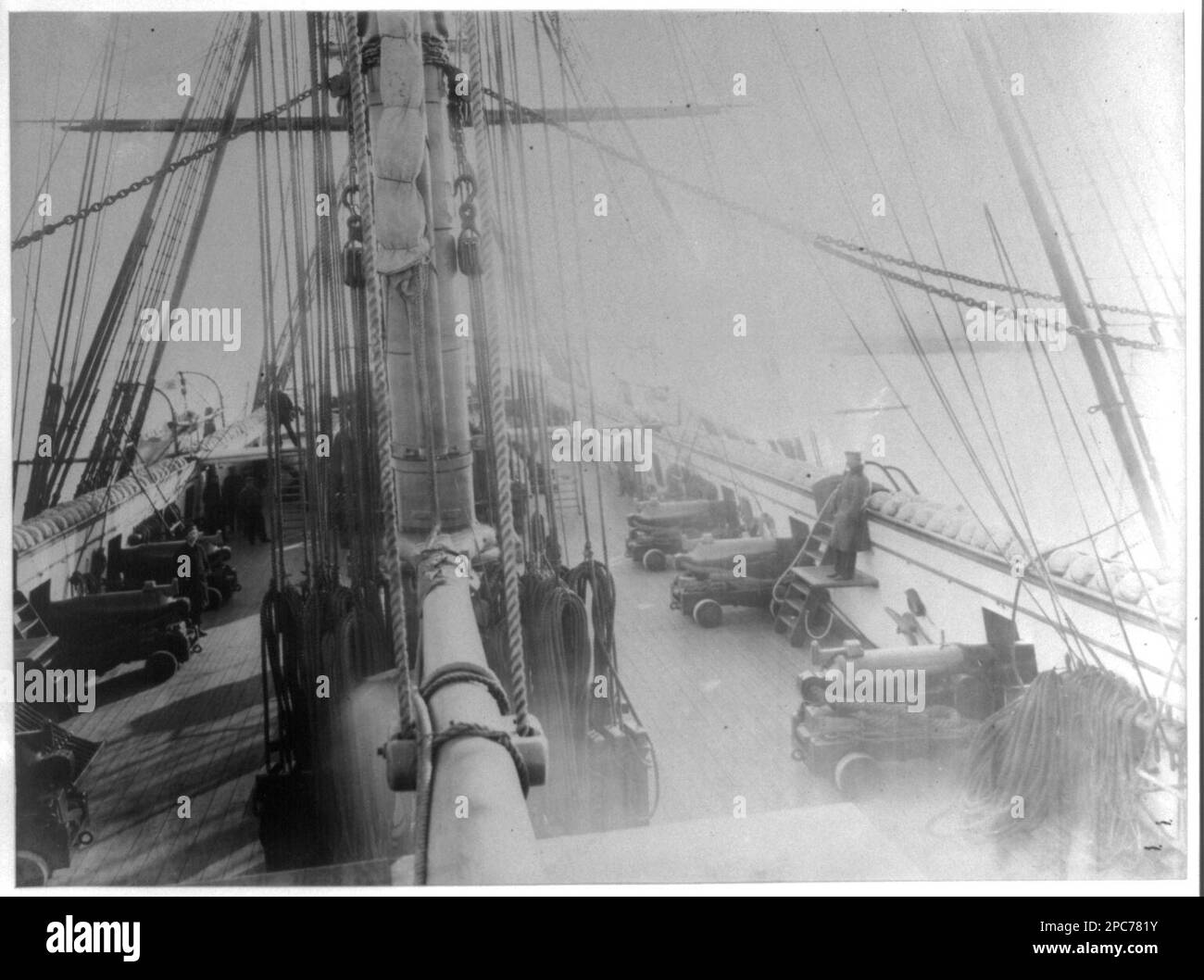Deck view russian frigate hi-res stock photography and images - Alamy