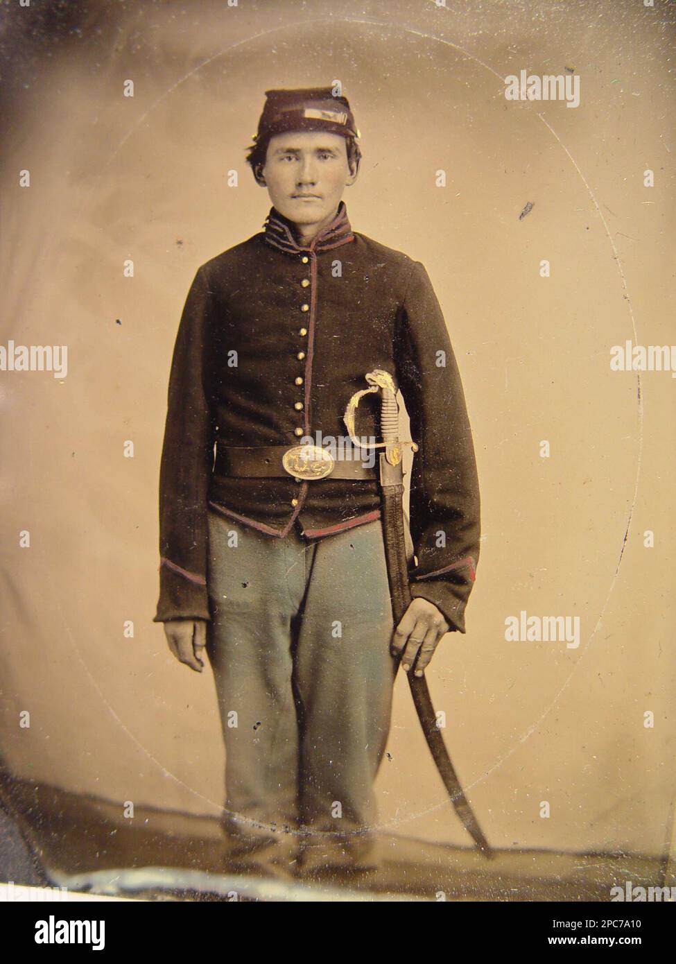 Unidentified young soldier in Union artilleryman's uniform standing ...