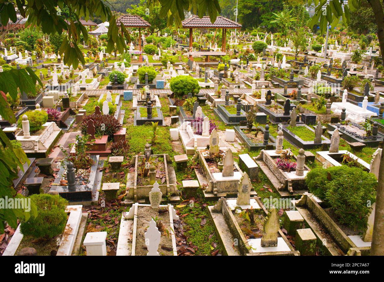 Malaysia, Kuala Lumpur, Jalan Ampang Muslim Cemetery Stock Photo - Alamy