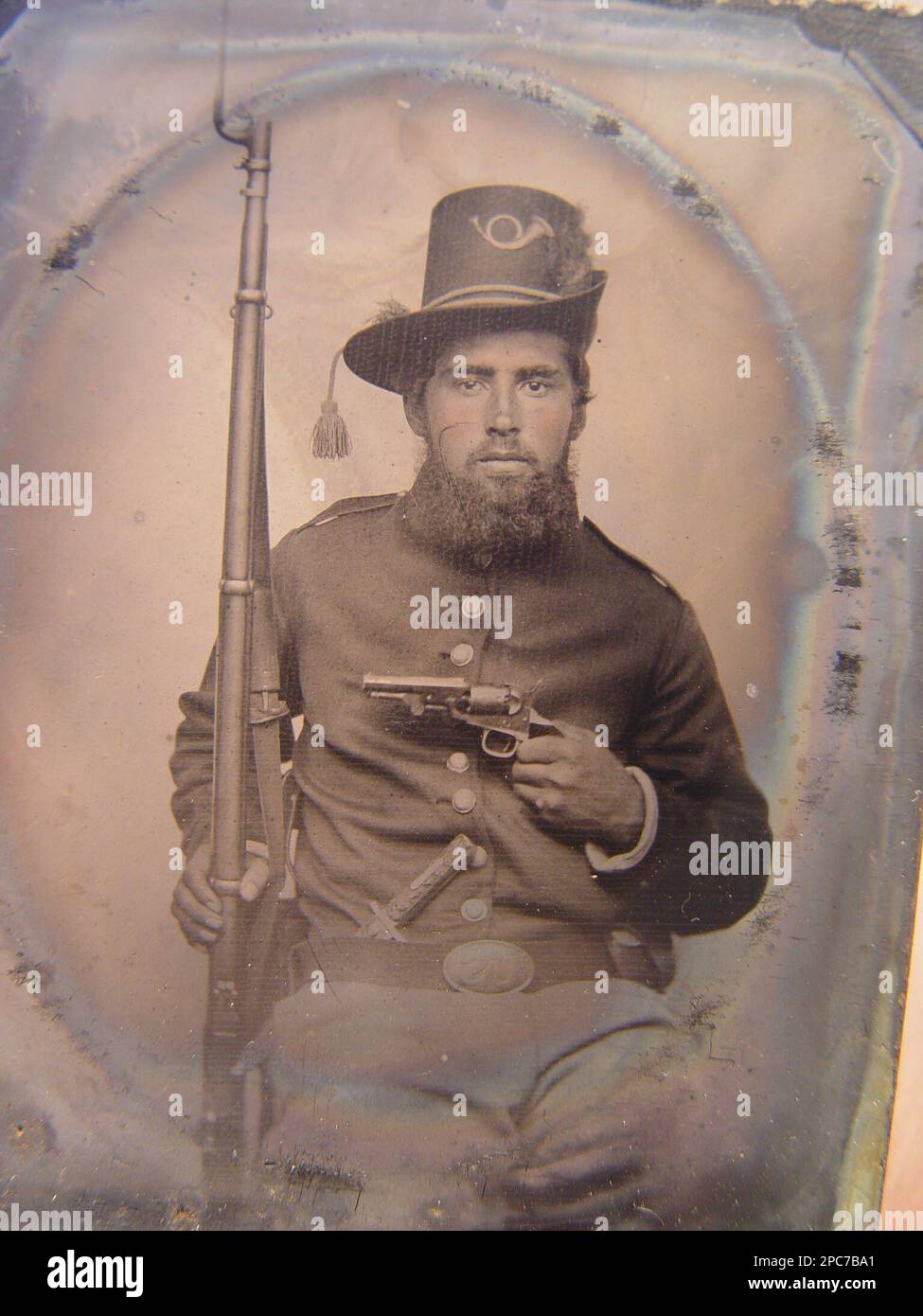 Unidentified soldier in Union shell jacket and infantry Hardee hat with ...
