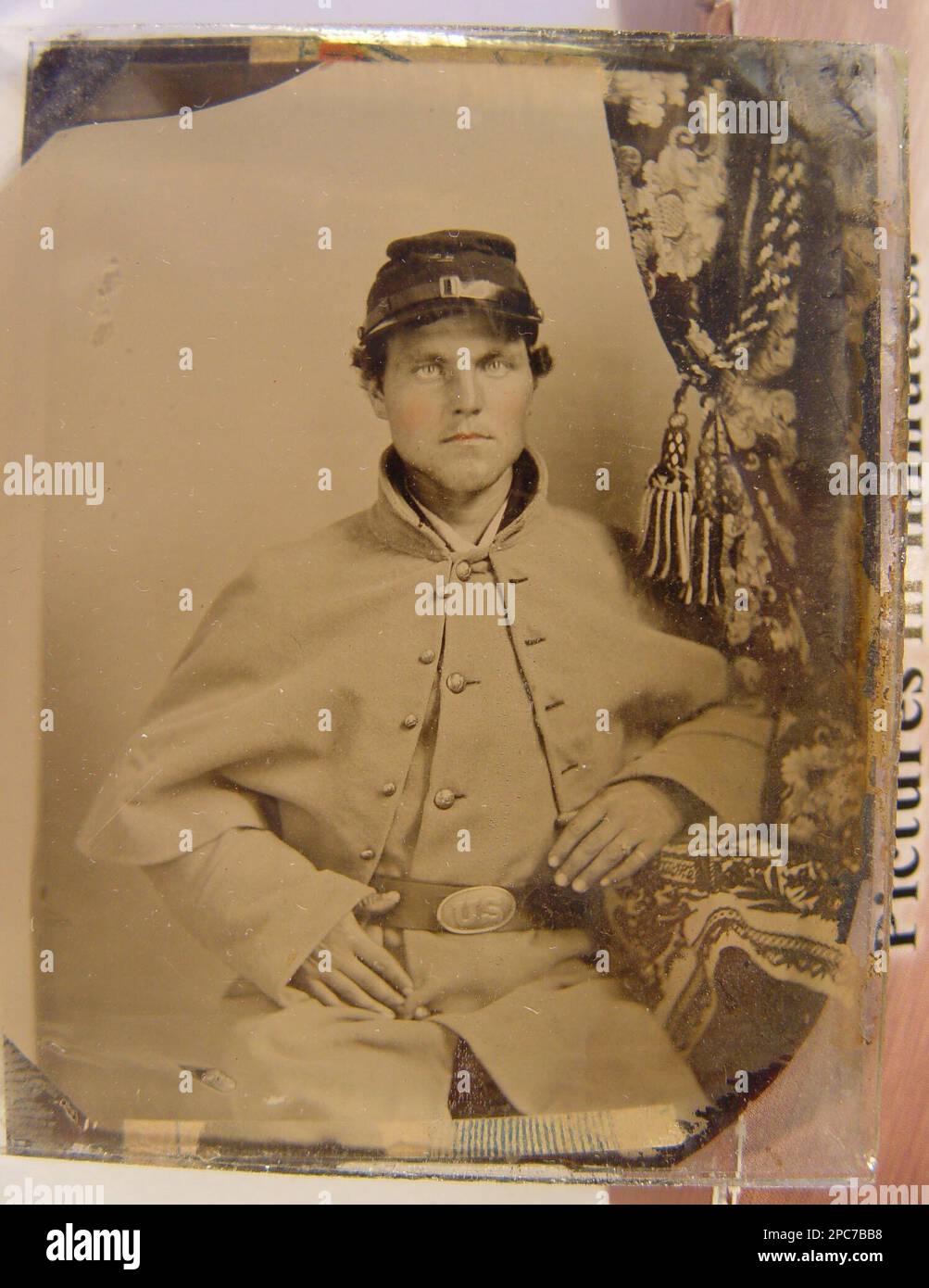 Unidentified soldier in Union uniform with greatcoat. United States ...