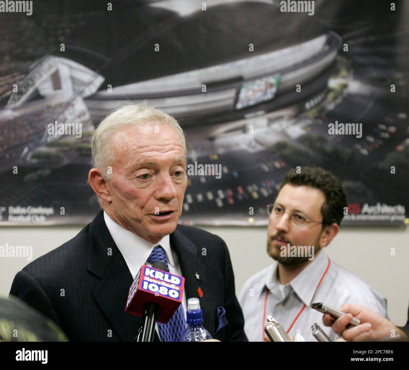 A night time artist rendering of the Dallas Cowboys new $1 billion ...