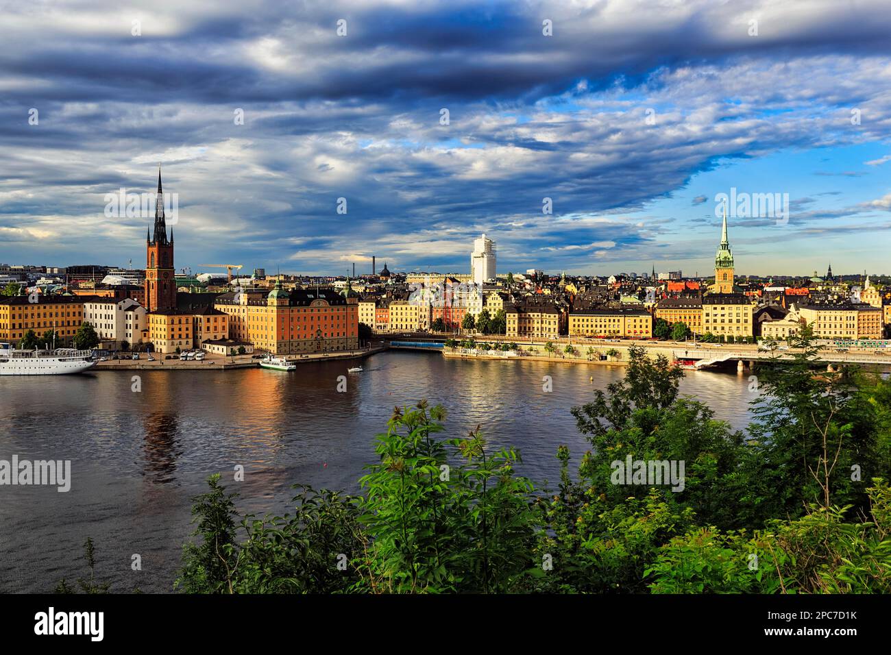 View from the viewpoint Monteliusvägen to the island Riddarholmen, old ...