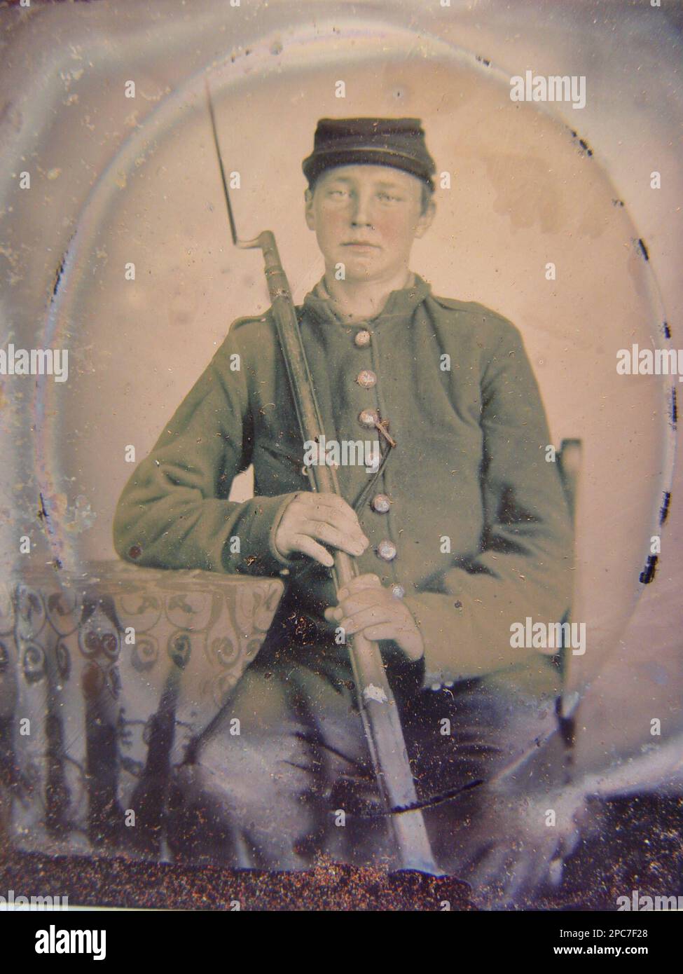Unidentified young soldier in Union uniform with bayoneted musket ...