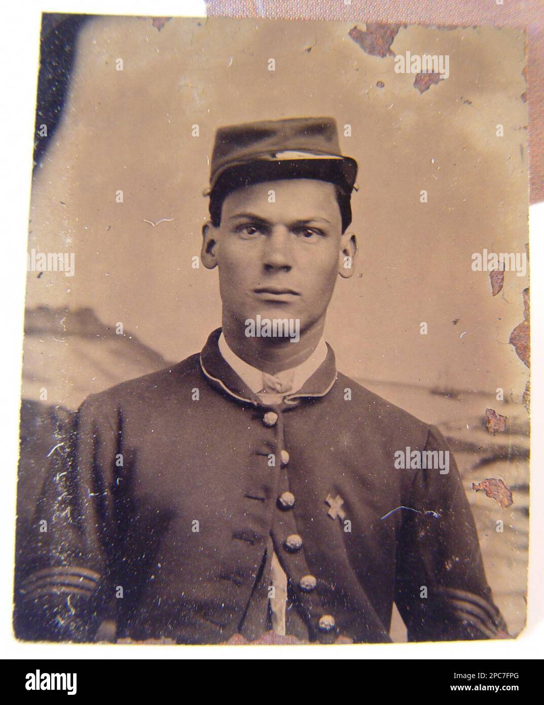 Unidentified soldier in Union uniform with 6th Corps badge in front of ...