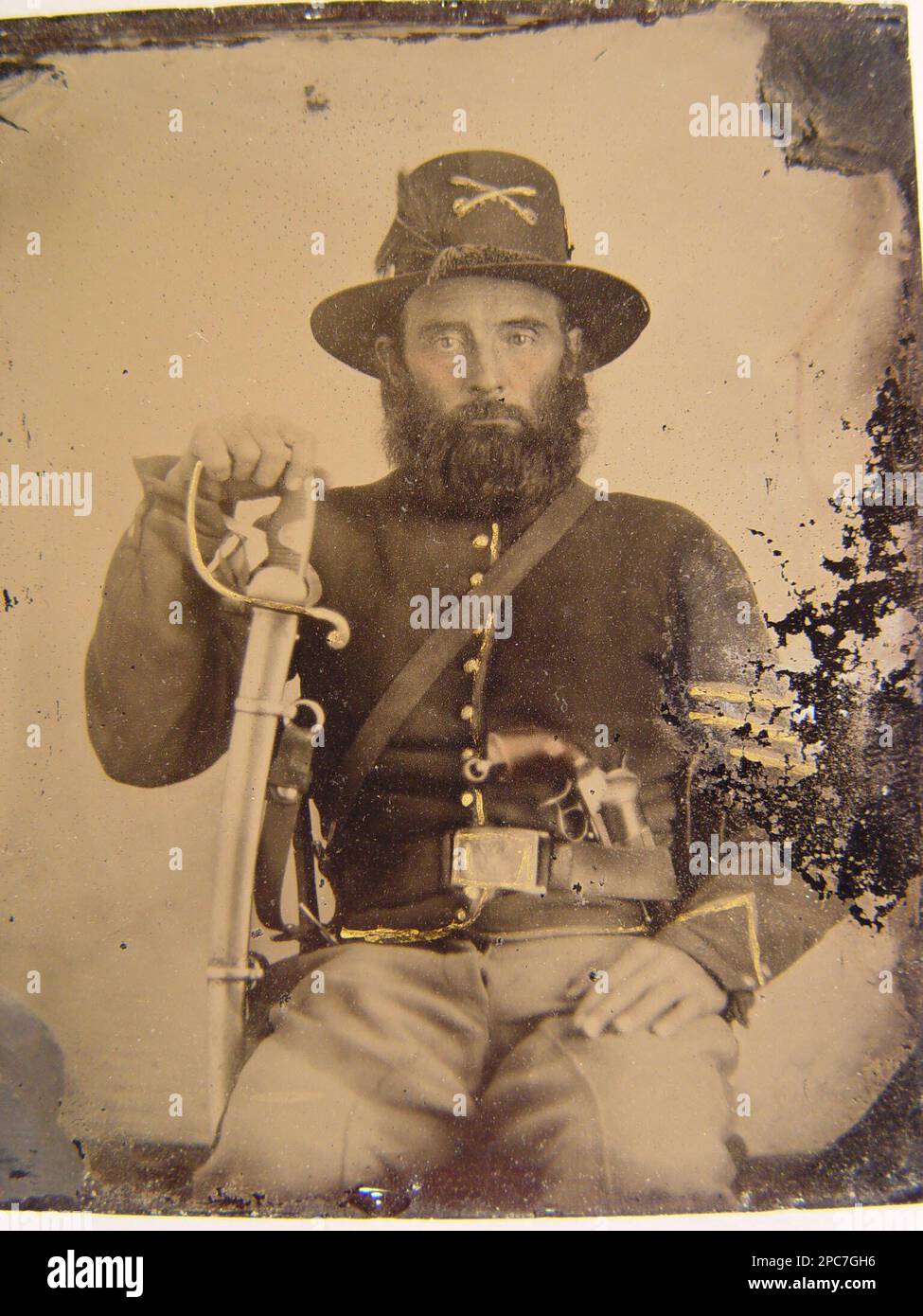 Unidentified soldier in Union cavalry uniform and Hardee hat with ...