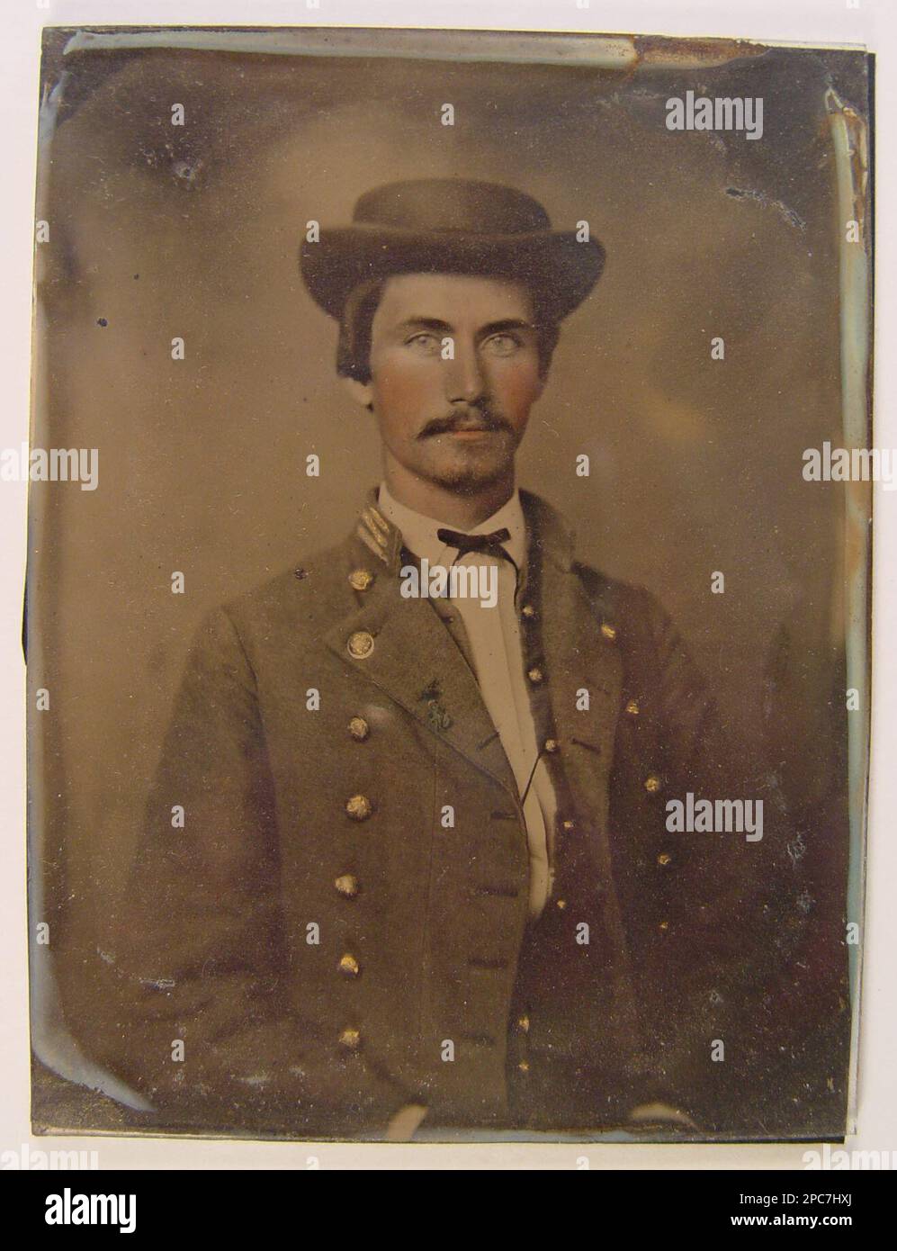 Captains uniform hi-res stock photography and images - Alamy