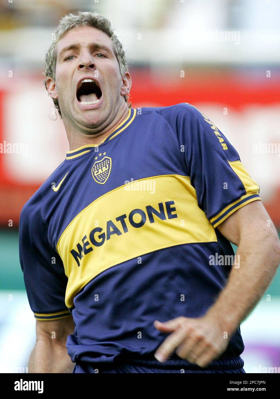 Boca Juniors Martin Palermo celebrates after scoring a goal against ...