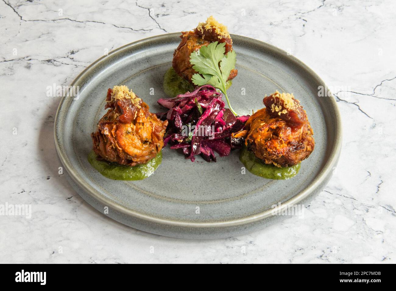 Indian food (cuisine). Onion Bhaji Stock Photo - Alamy