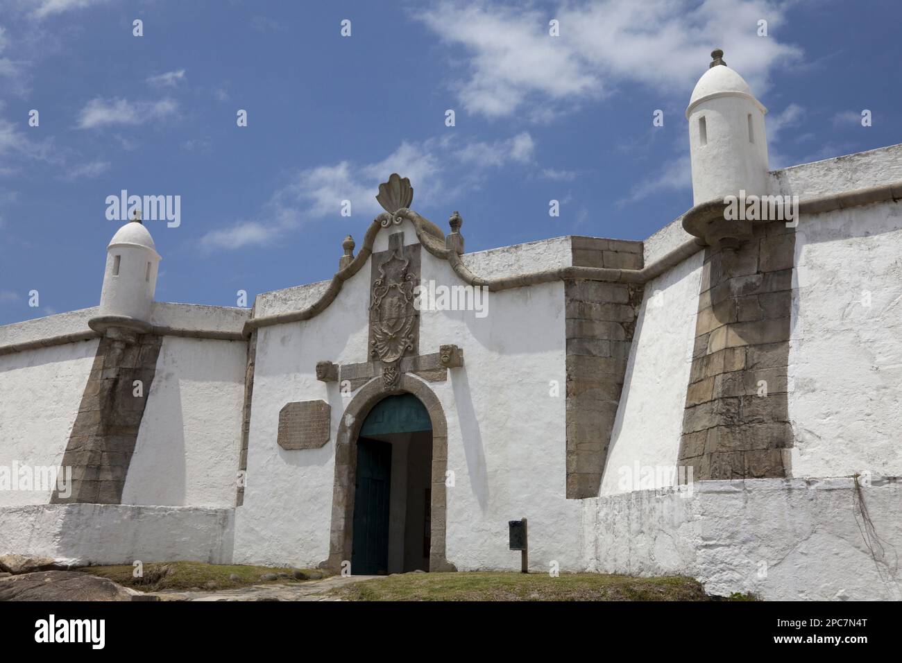 Deserted fortress hi-res stock photography and images - Alamy