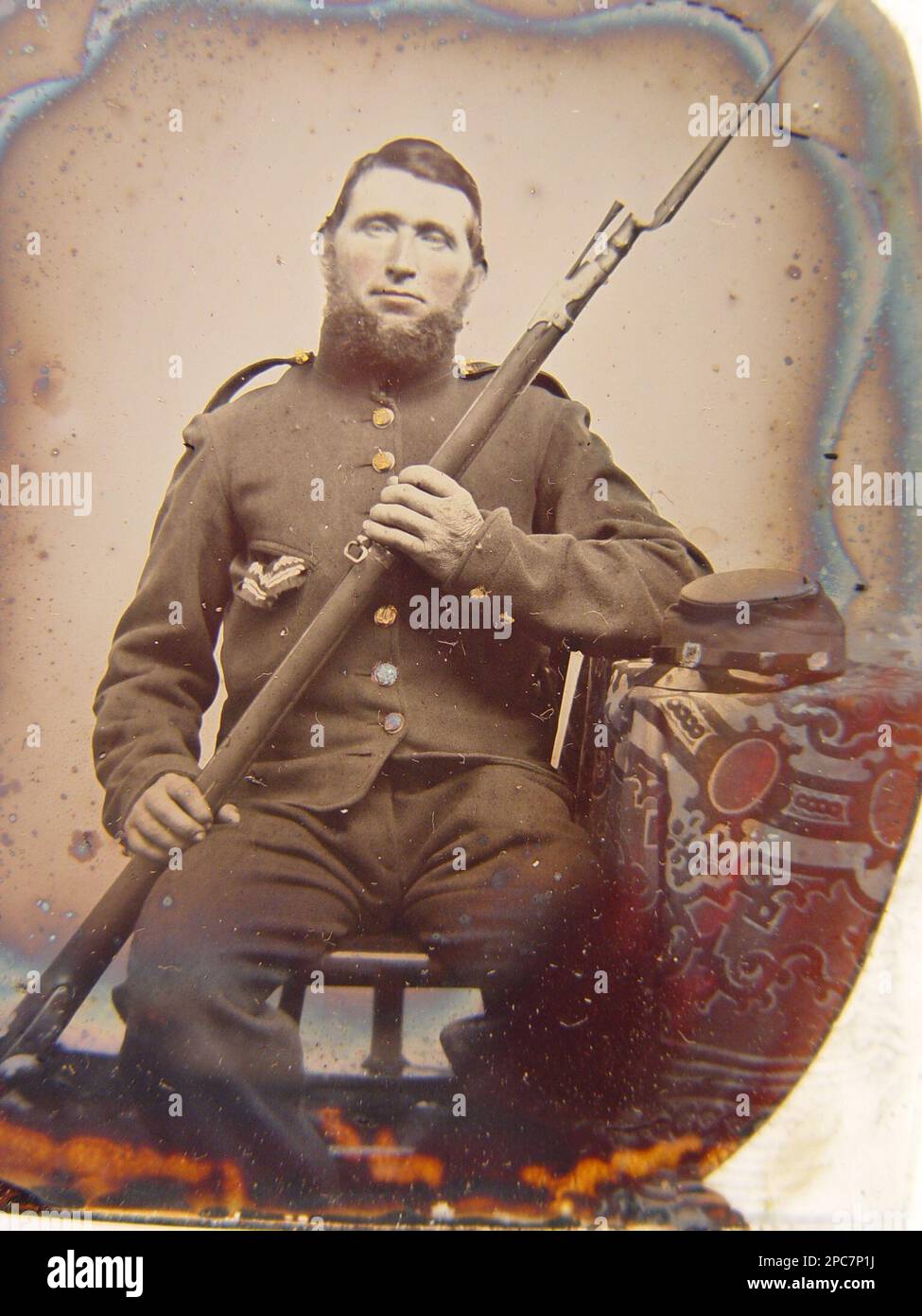 Unidentified soldier in Union uniform with bayoneted musket. United ...