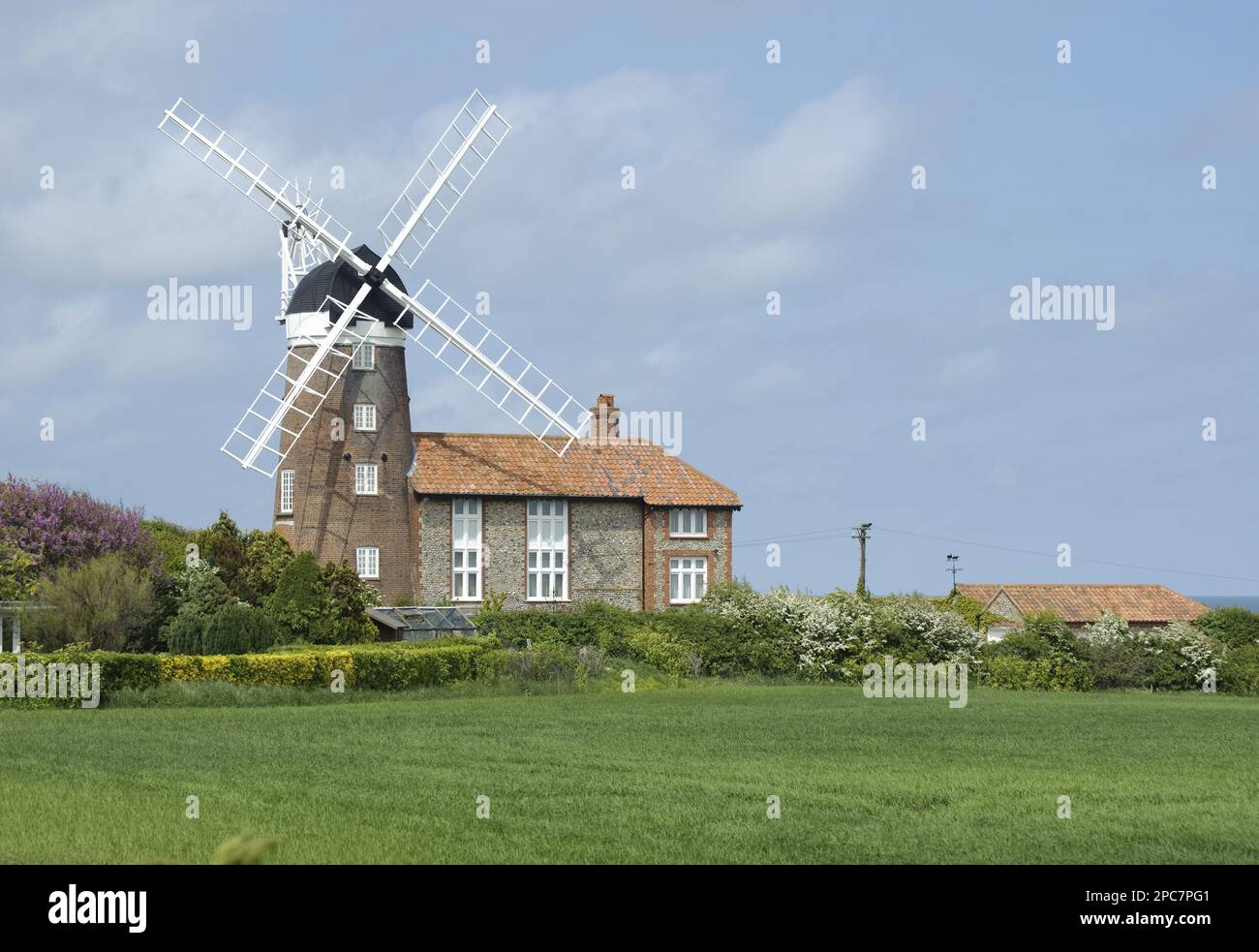 Windmill and farmland, Weybourne Windmill, Weybourne, Norfolk, England ...