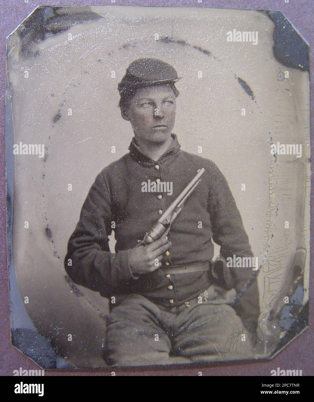 Unidentified soldier in Union uniform with Colt Army Model 1860 ...