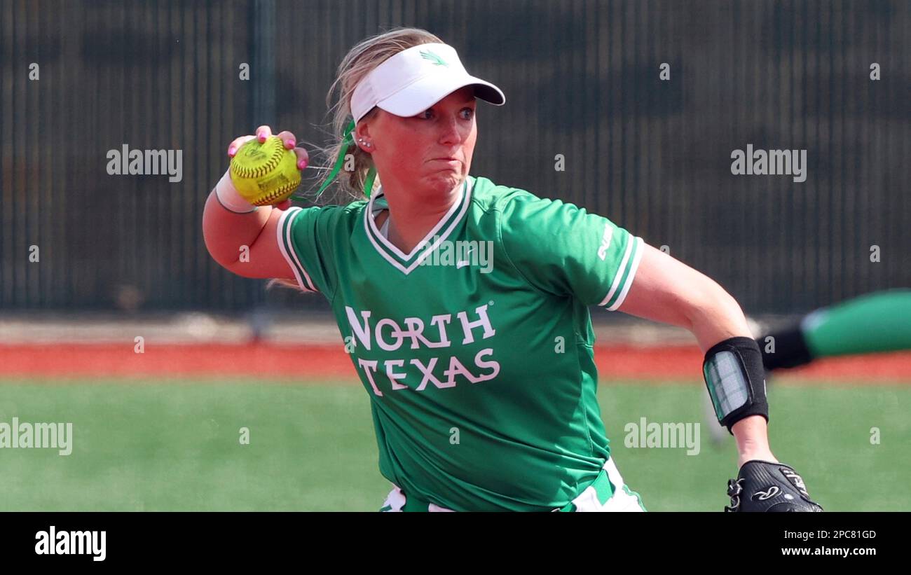 UNT #4 Mikayla Smith plays in an NCAA softball game against McNeese on ...