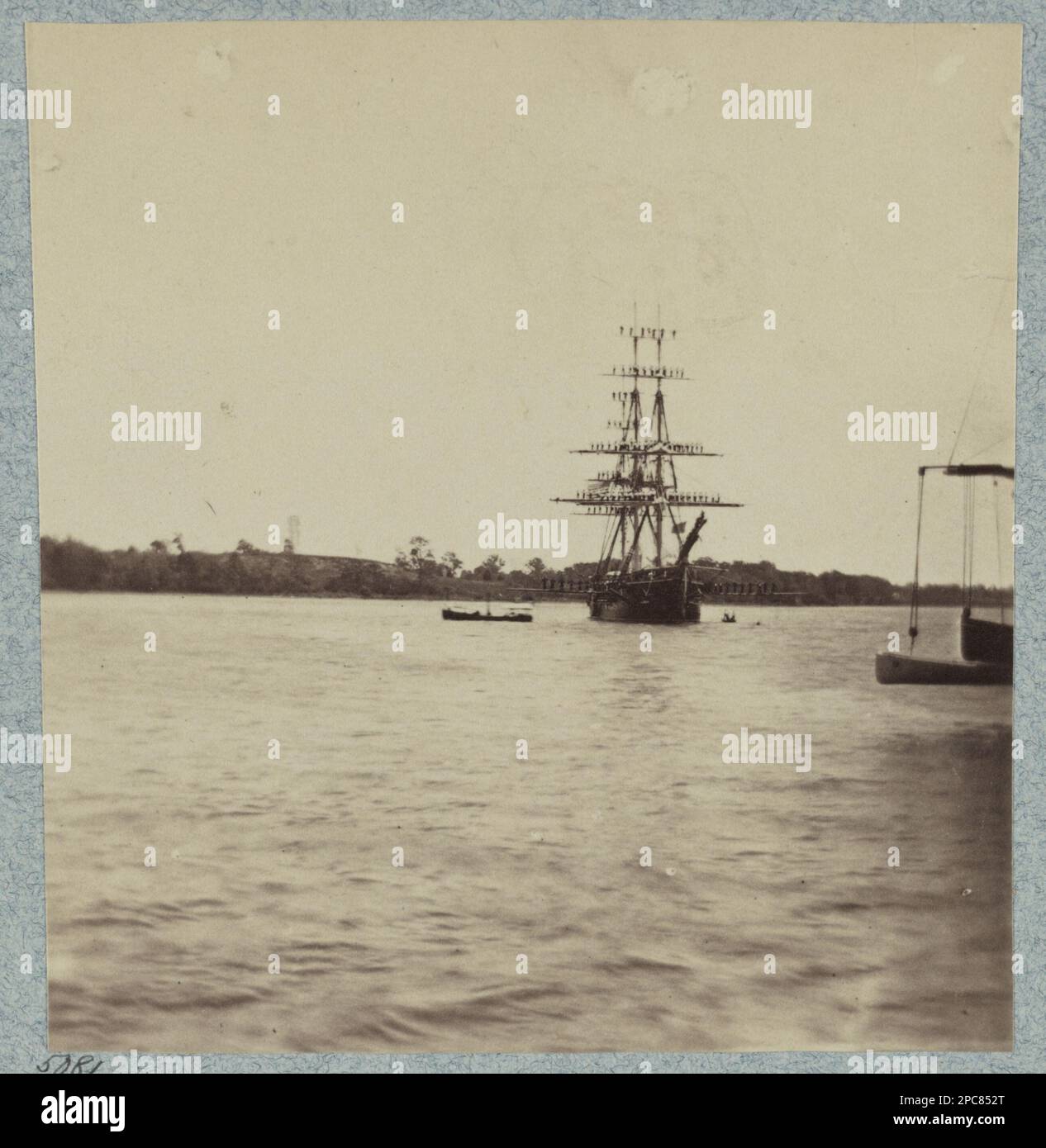 U.S. frigate Macedonian. No. 5081, Title from item, Mounted with five ...