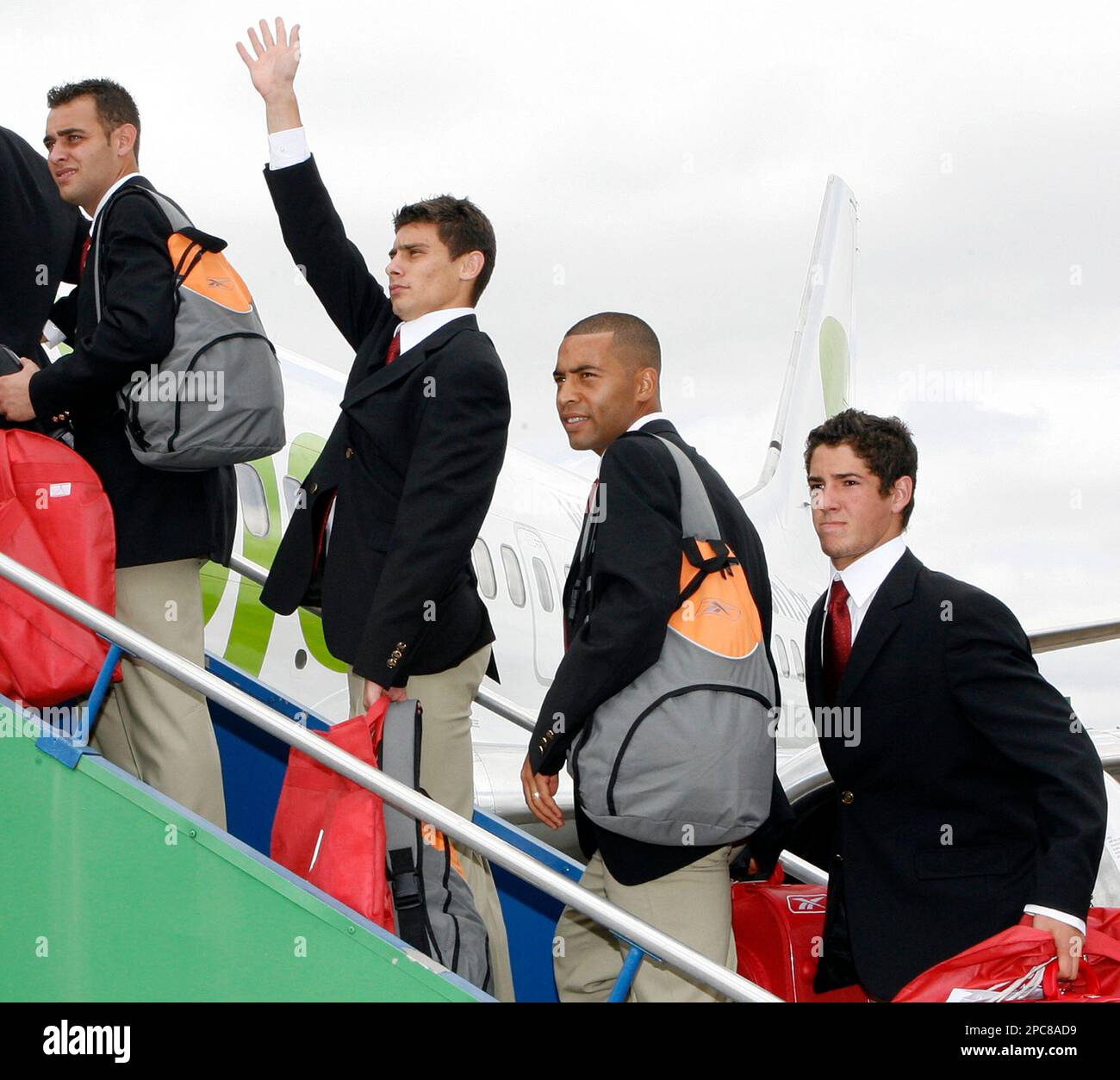 Brazil's Internacional soccer players from left, Renan Brito, Alex ...