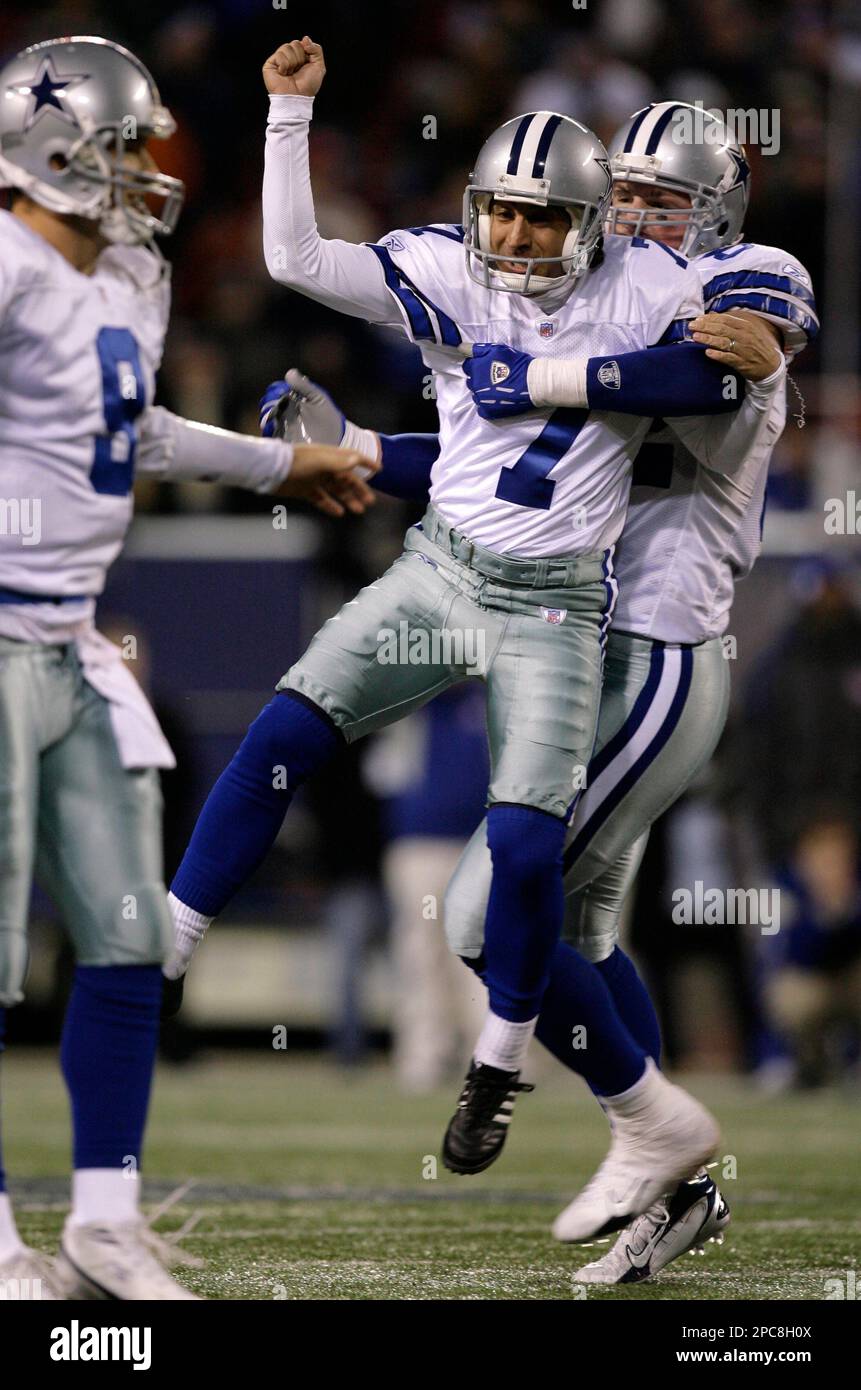 Dallas Cowboys kicker Martin Gramatica (7), from Argentina, celebrates ...