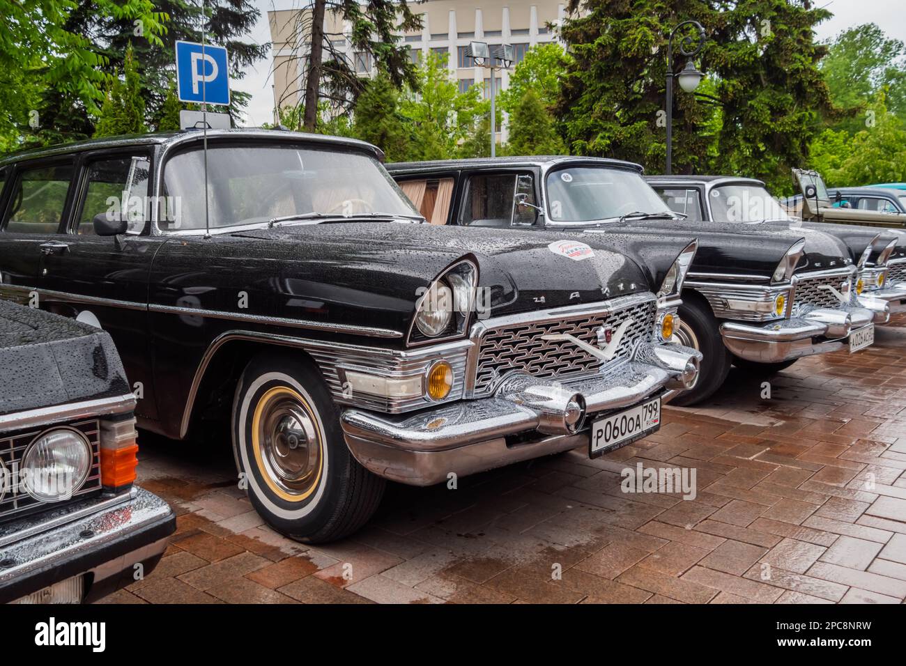 Black GAZ-13 Chaika at Classic Soviet Car Exhibition Stock Photo - Alamy