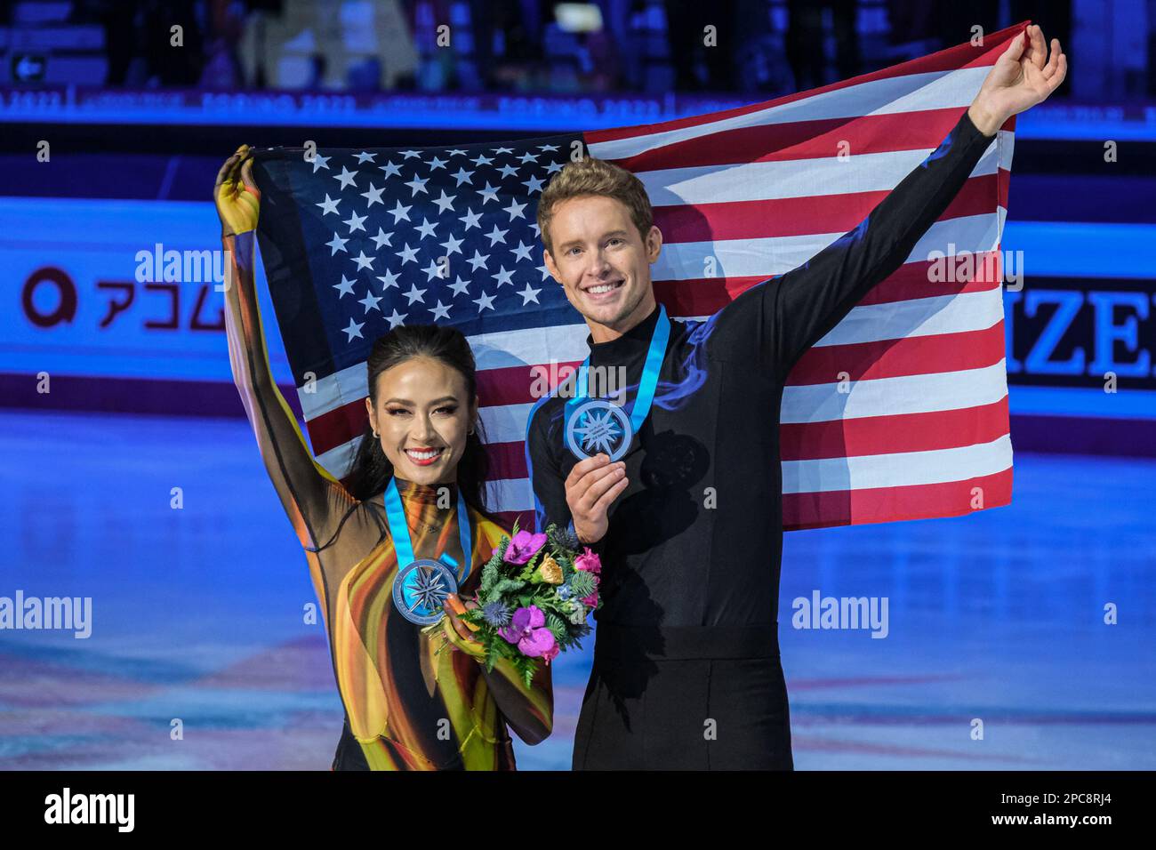 Madison Chock and Evan Bates of USA (Silver) pose with their medals in ...