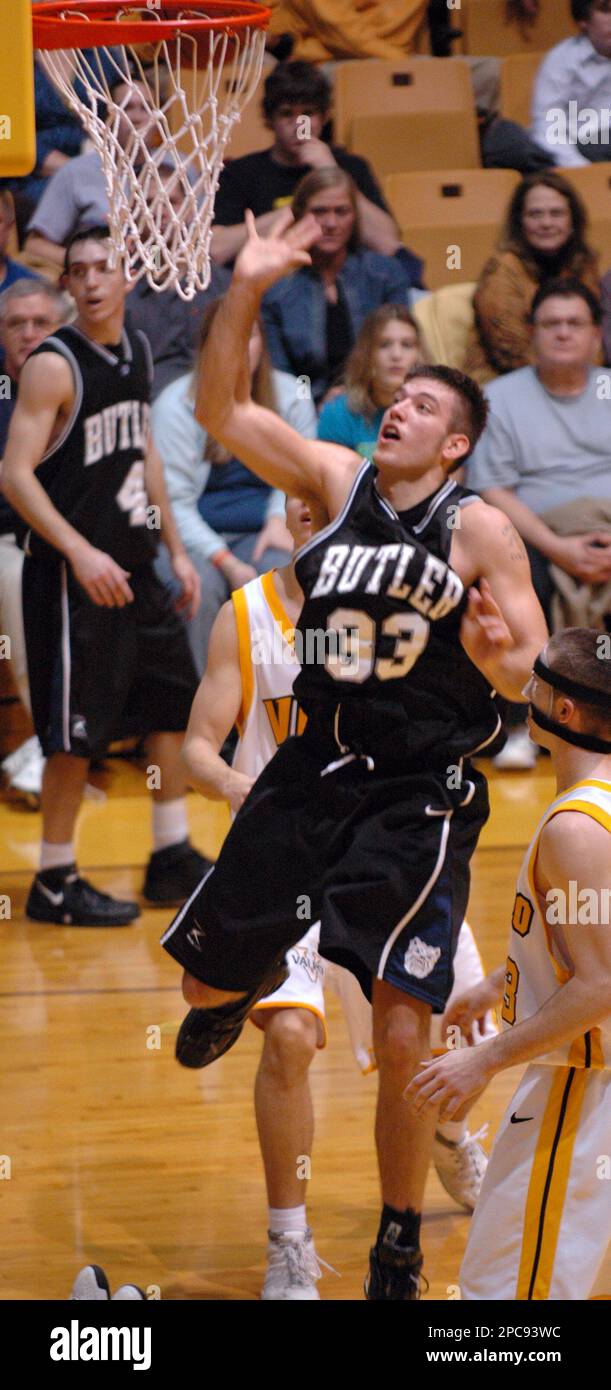 Butler forward Brandon Crone (33) drives the lane late in the second ...