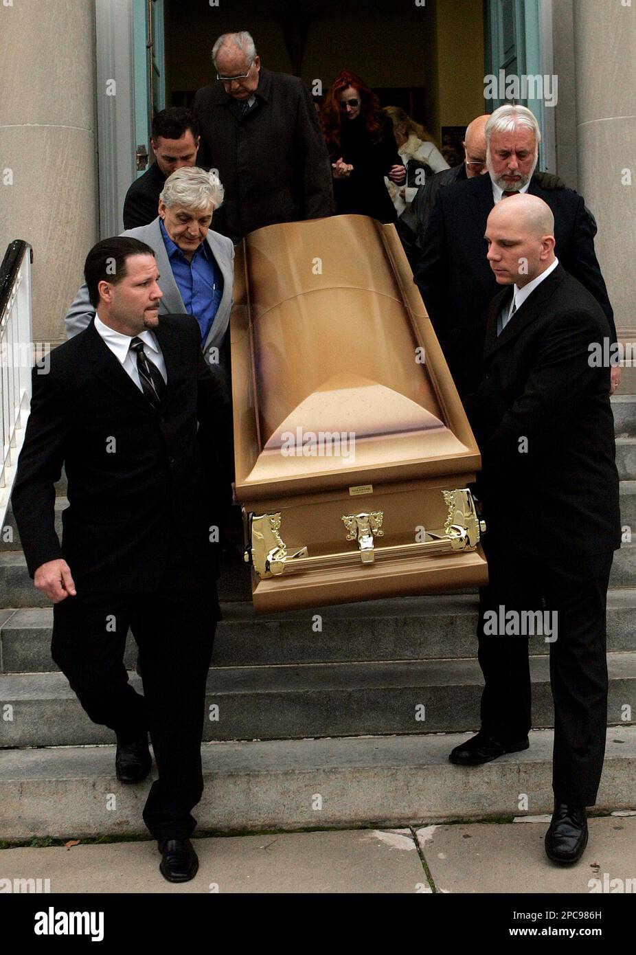 Former boxing great Willie Pep's casket is carried from Corpus Christi ...