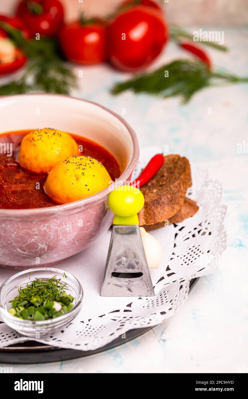 borscht with pampushki and garlic in the restaurant Stock Photo - Alamy