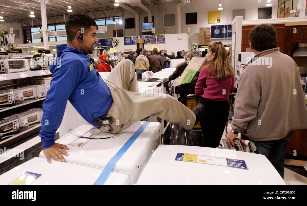Best Buy Employee Helping Customer