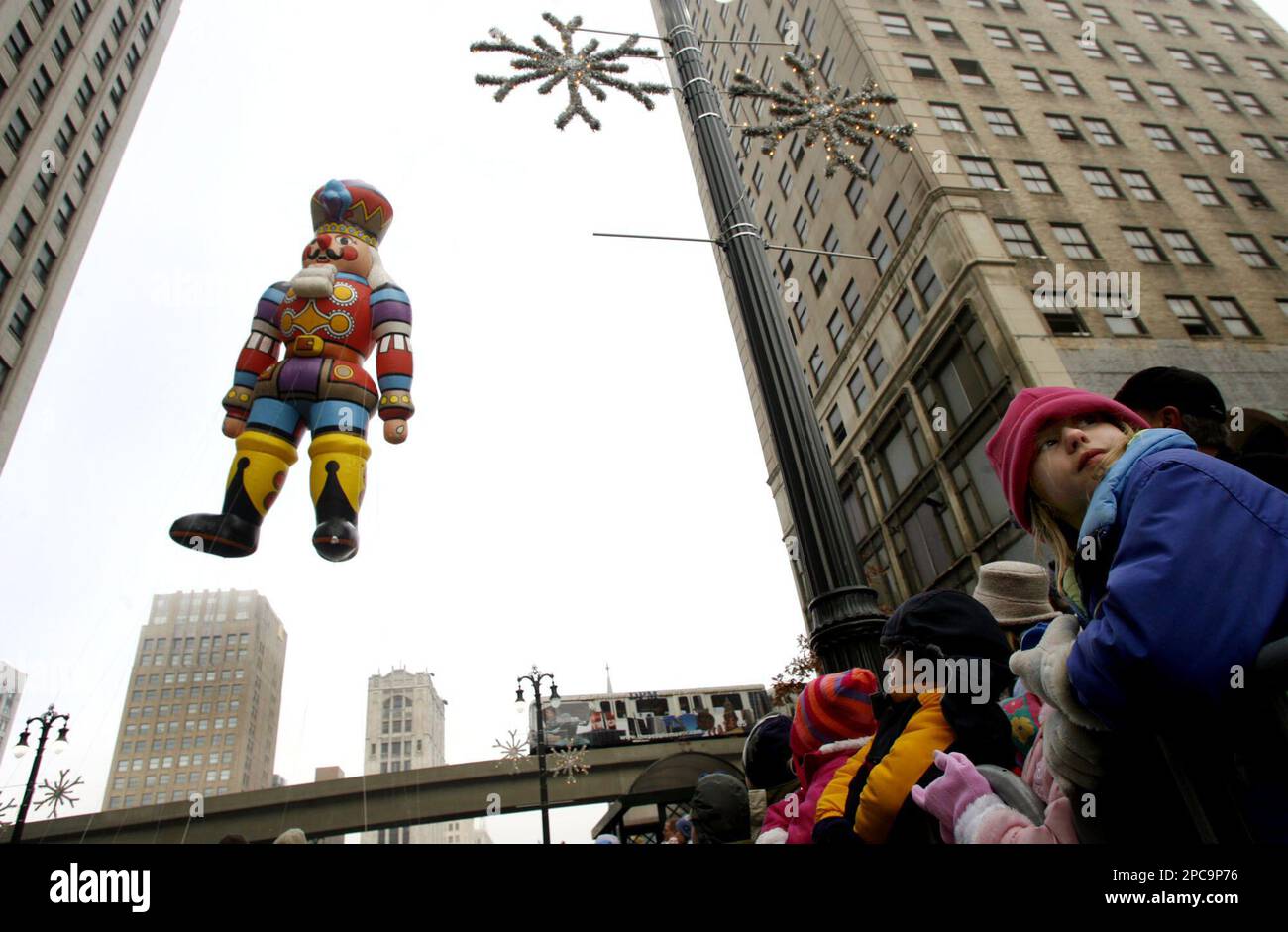 Summer Rowe, 7, of Los Angeles, takes in Detroit's 80th America's ...