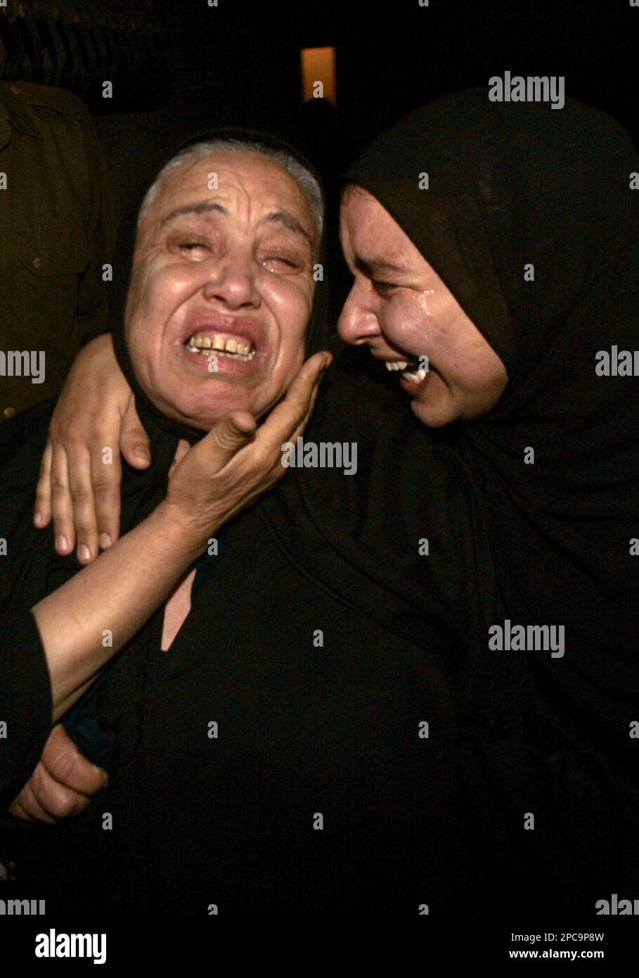 Relatives of Palestinian Fatma Omar An-Najar, 64, who blew herself up ...