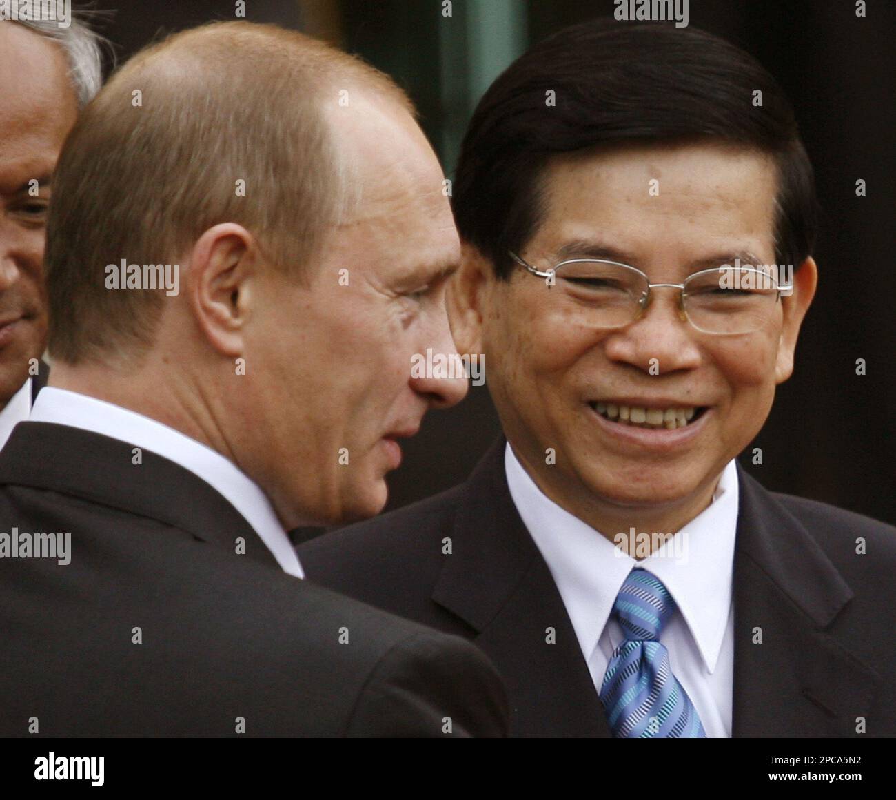 Russian President Vladimir Putin, left, meets Vietnam's President ...