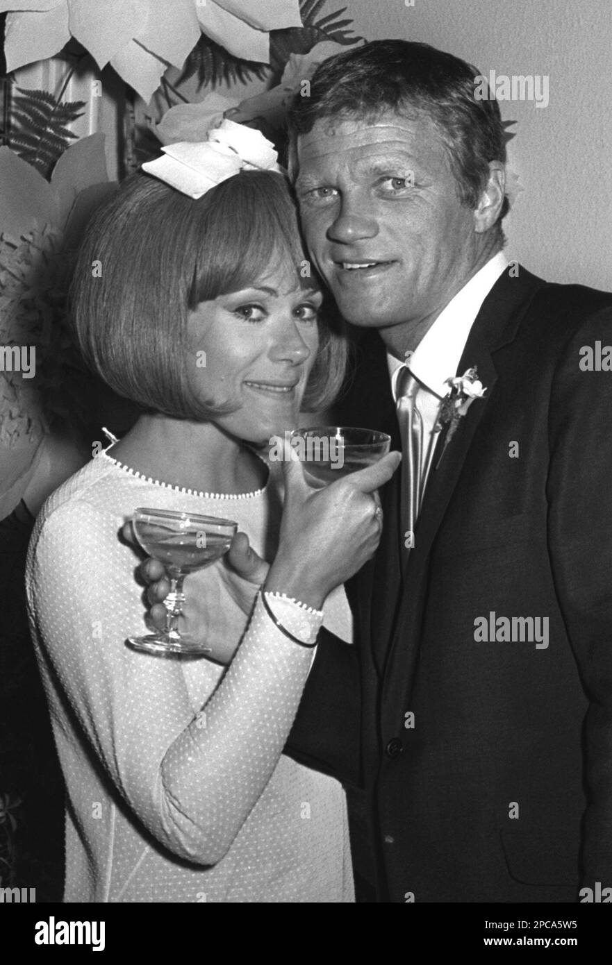 ** FILE** Actors Tammy Grimes and Jeremy Slate celebrate their marriage ...