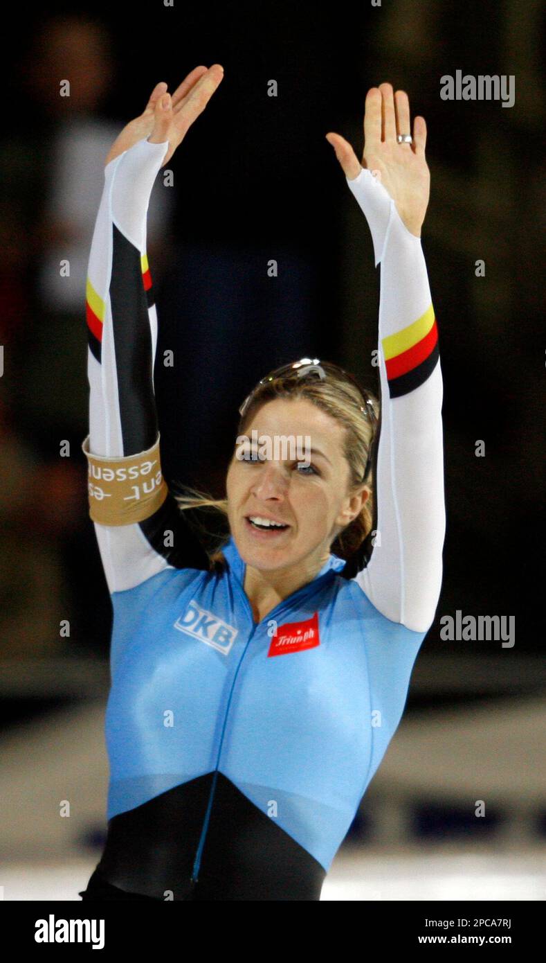 Germany's Anni Friesinger celebrates after she won the women's 1000 ...