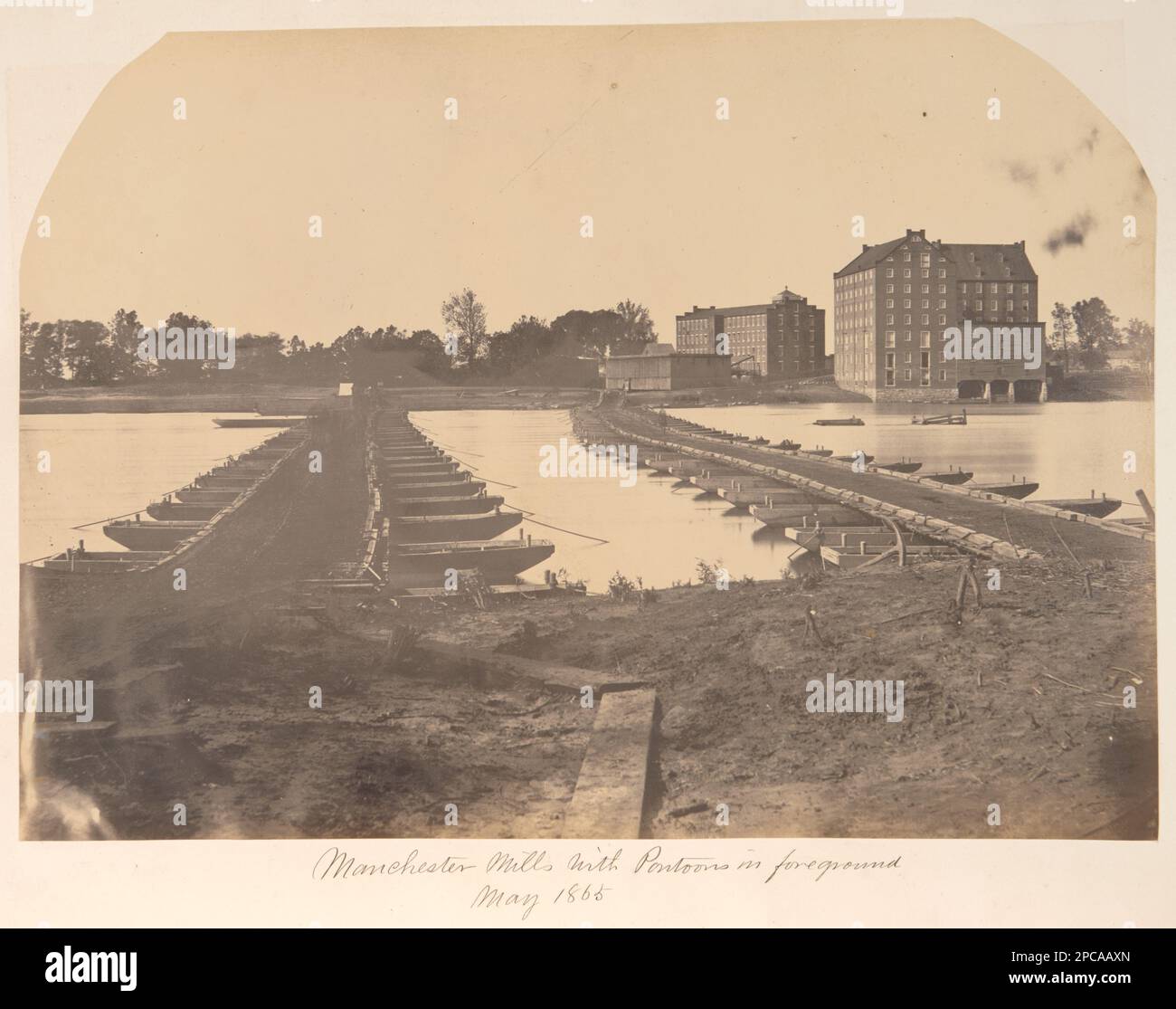 Pontoon bridges virginia richmond 1860 1870 hi-res stock photography ...