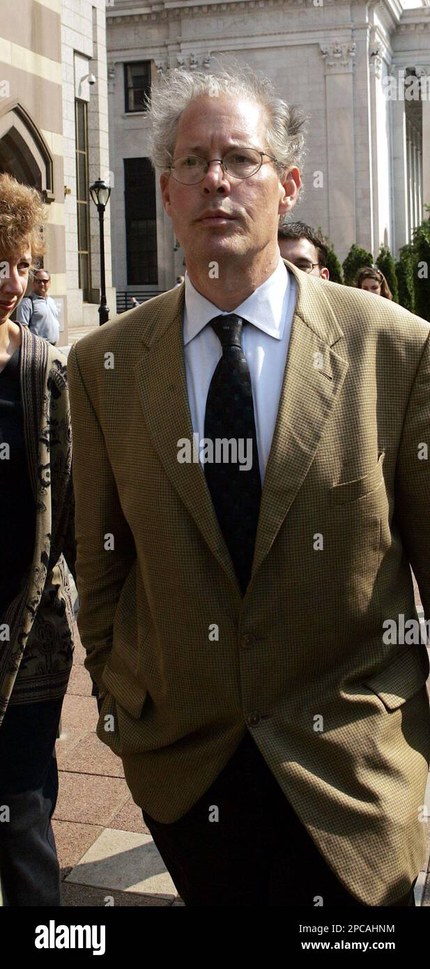 ** FILE ** E. Forbes Smiley III, 50, of Martha's Vineyard, Mass ...