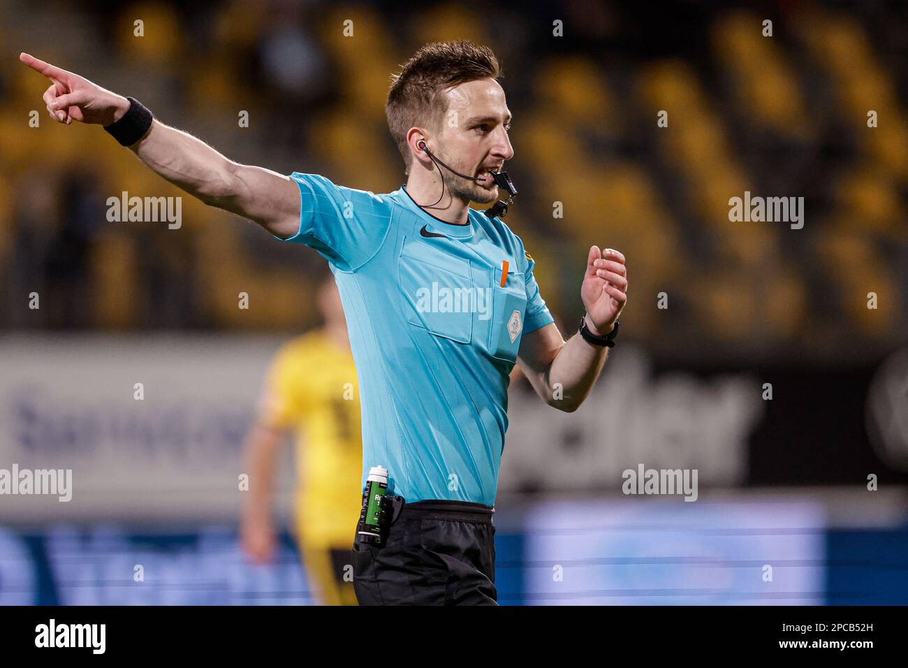 KERKRADE, NETHERLANDS - MARCH 13: referee Luuk Timmer during the Dutch ...