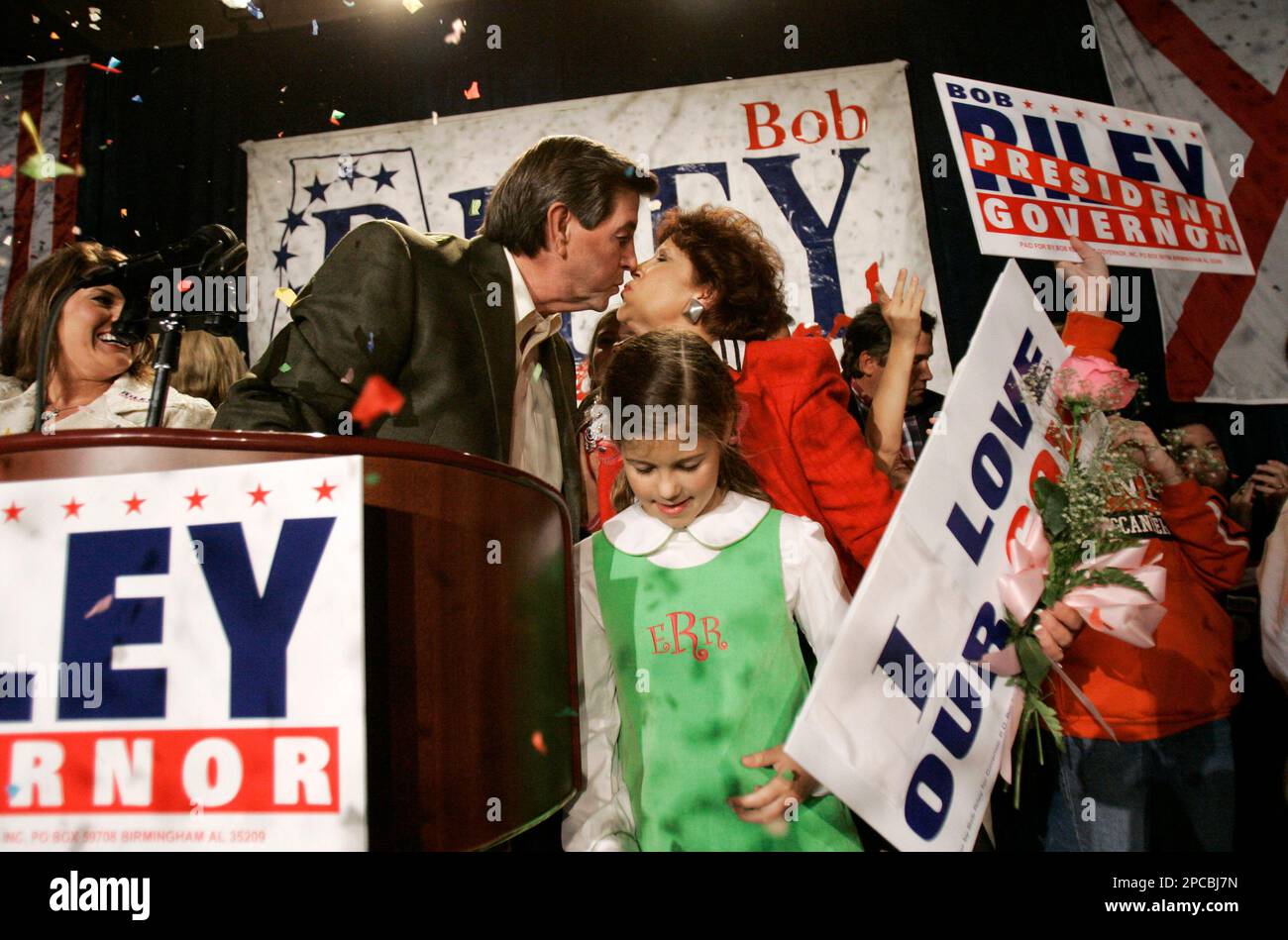 Alabama Gov. Bob Riley kisses his wife Patsy while their granddaughter ...