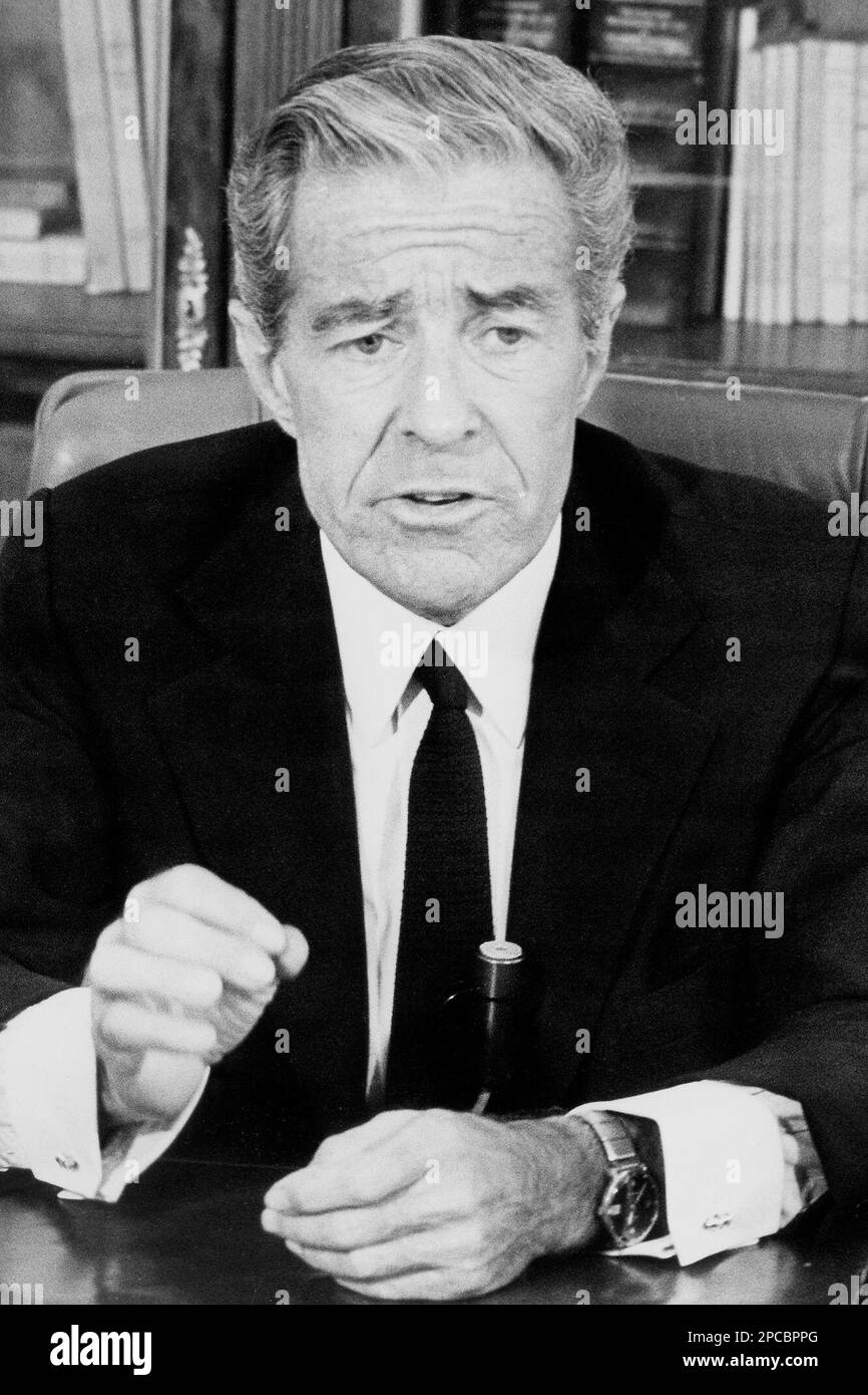 ** FILE ** French politician and magazine publisher Jean-Jacques Servan ...