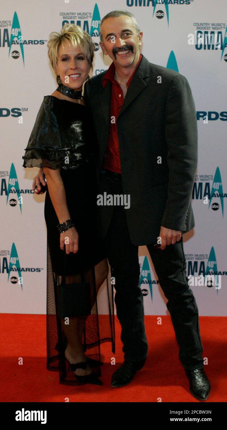 Aaron Tippin and his wife Thea arrive at the 40th Annual CMA Awards in ...