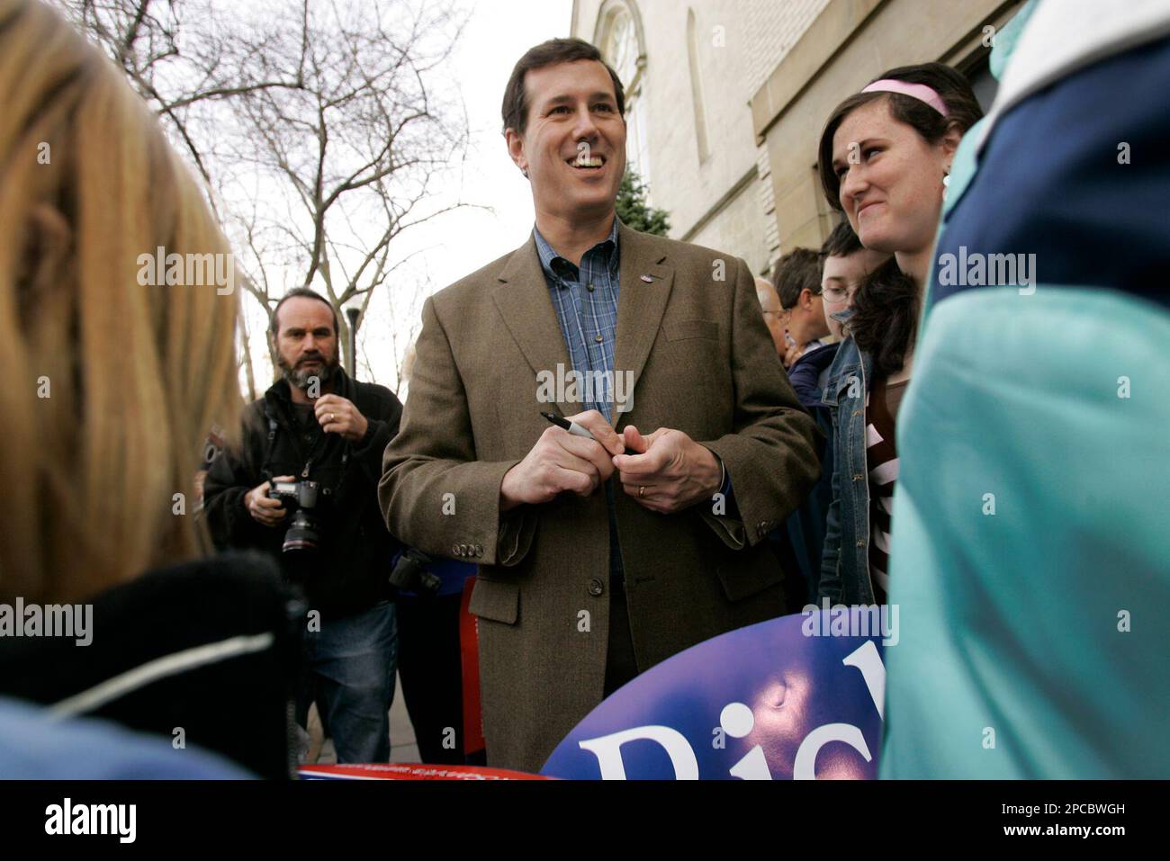 U.S. Senator Rick Santorum, R-Pa., and his daughter Elizabeth, right ...