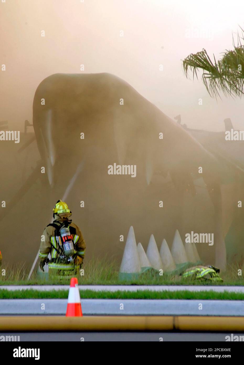 An early morning structure fire destroyed the world famous Gatorland ...