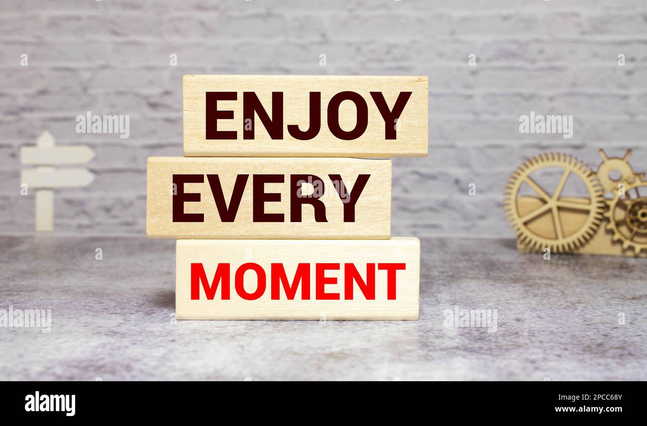 Retro lightbox sign hi-res stock photography and images - Alamy