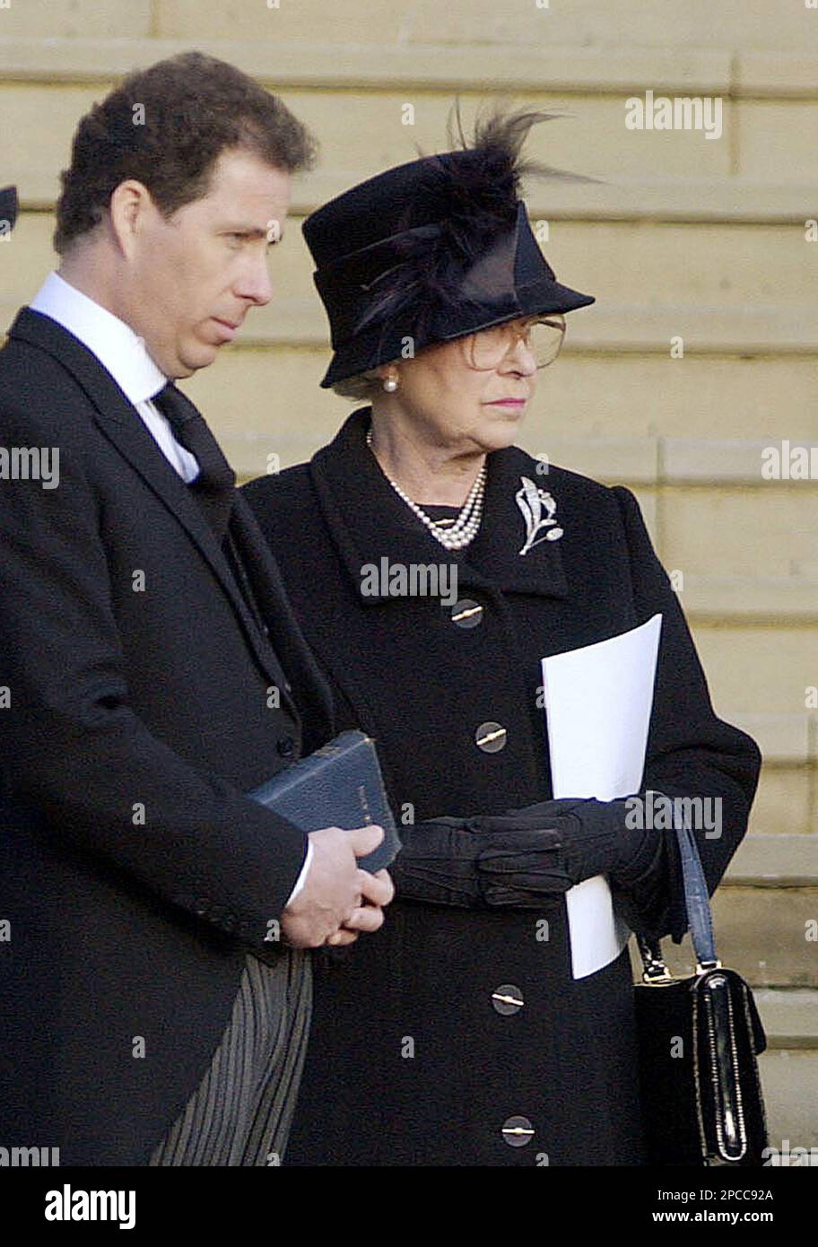 **FILE**Britain's Queen Elizabeth II, right, stands with nephew ...