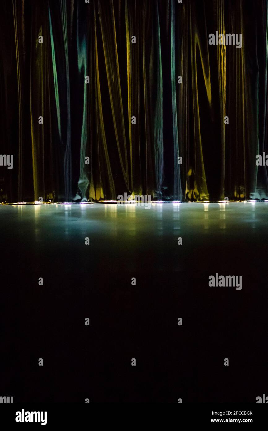 Showing the shaft hi-res stock photography and images - Alamy