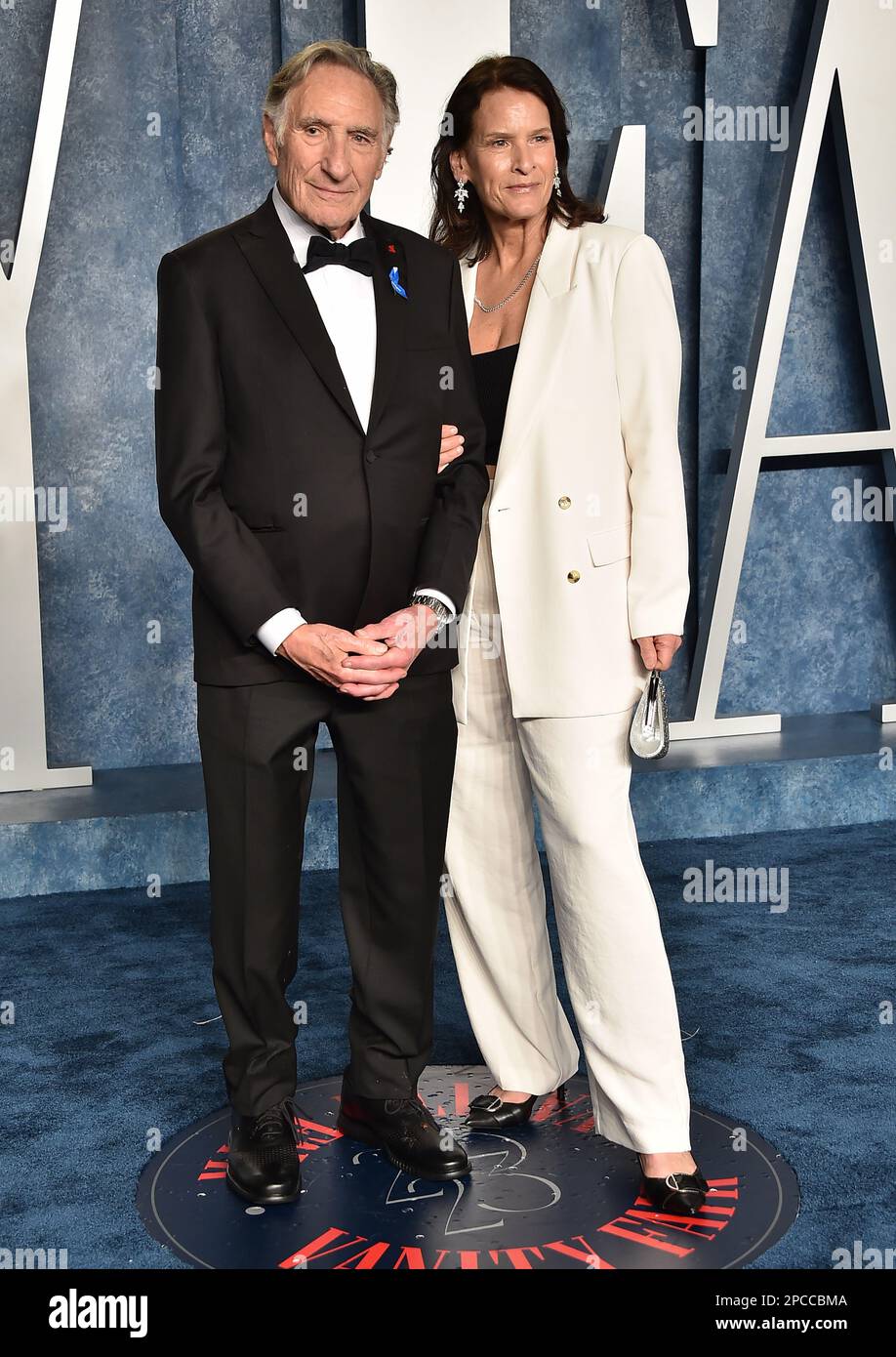 Judd Hirsch arriving at the Vanity Fair Oscar Party held at the Wallis ...