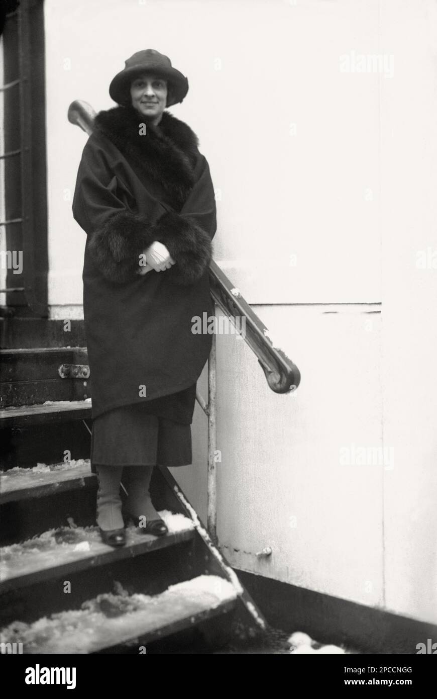 1920 ca , New York , USA : The american actress and dramatist RUTH ...