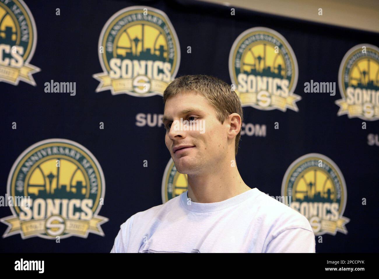Seattle SuperSonics' Luke Ridnour answers questions from the media ...