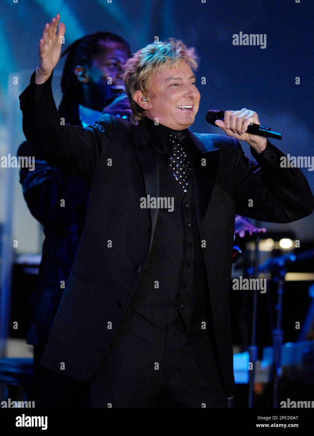 Singer Barry Manilow performs during the 17th Mercedes-Benz Carousel of ...