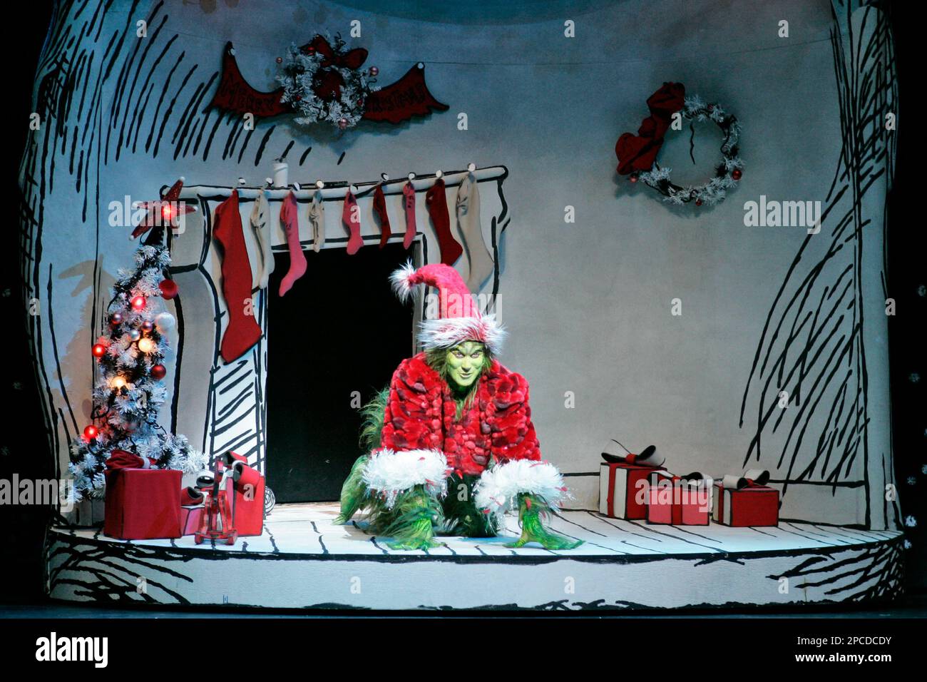 Patrick Page performs as the Grinch during the final dress rehearsal of ...